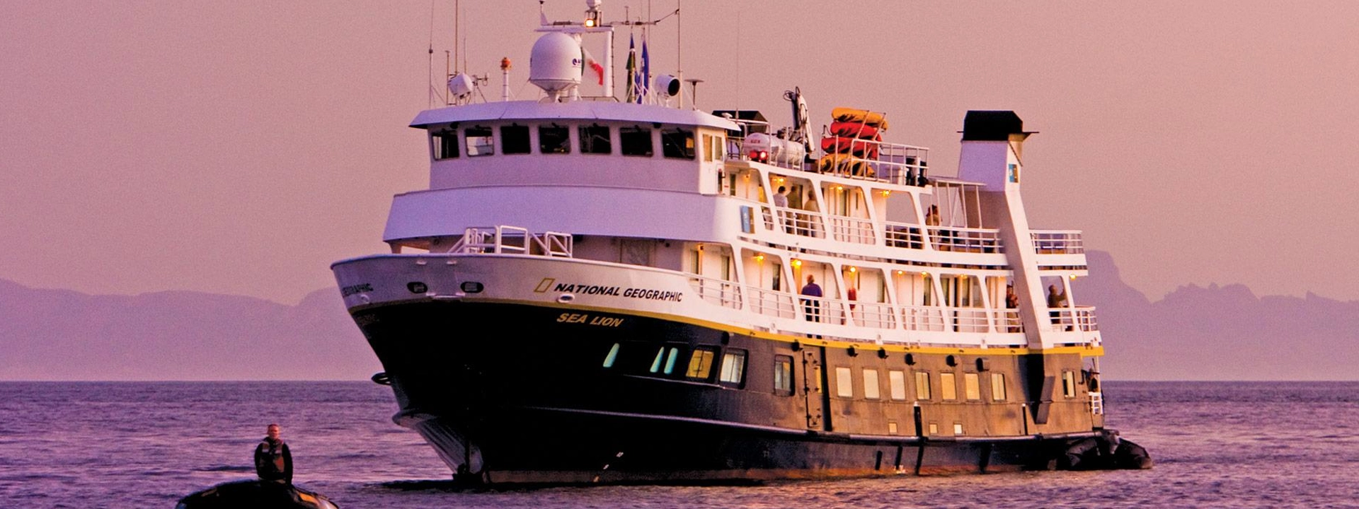 NATIONAL GEOGRAPHIC SEA LION - Expedition Ships